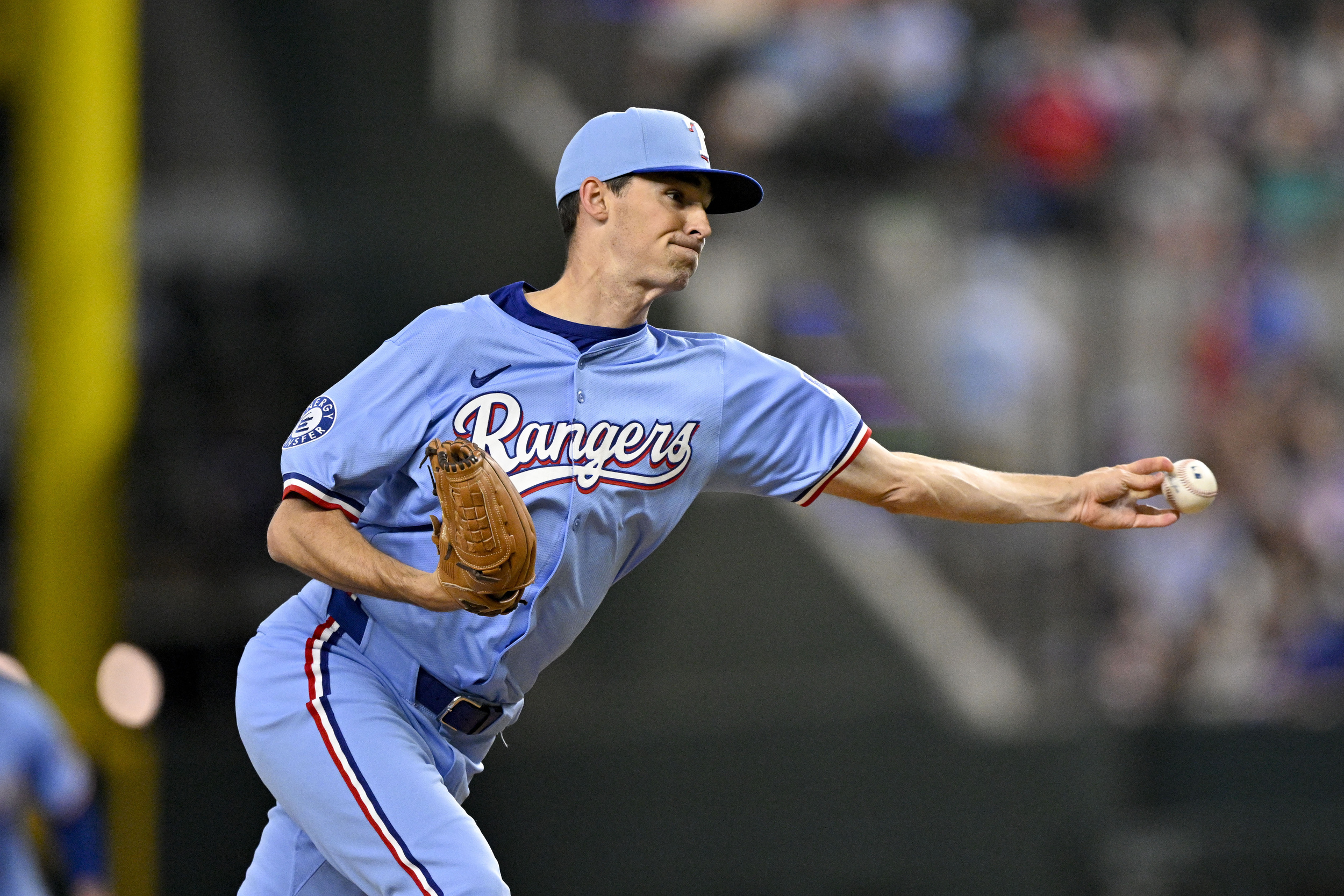 Report: Cubs agree to deal with intriguing left-handed reliever