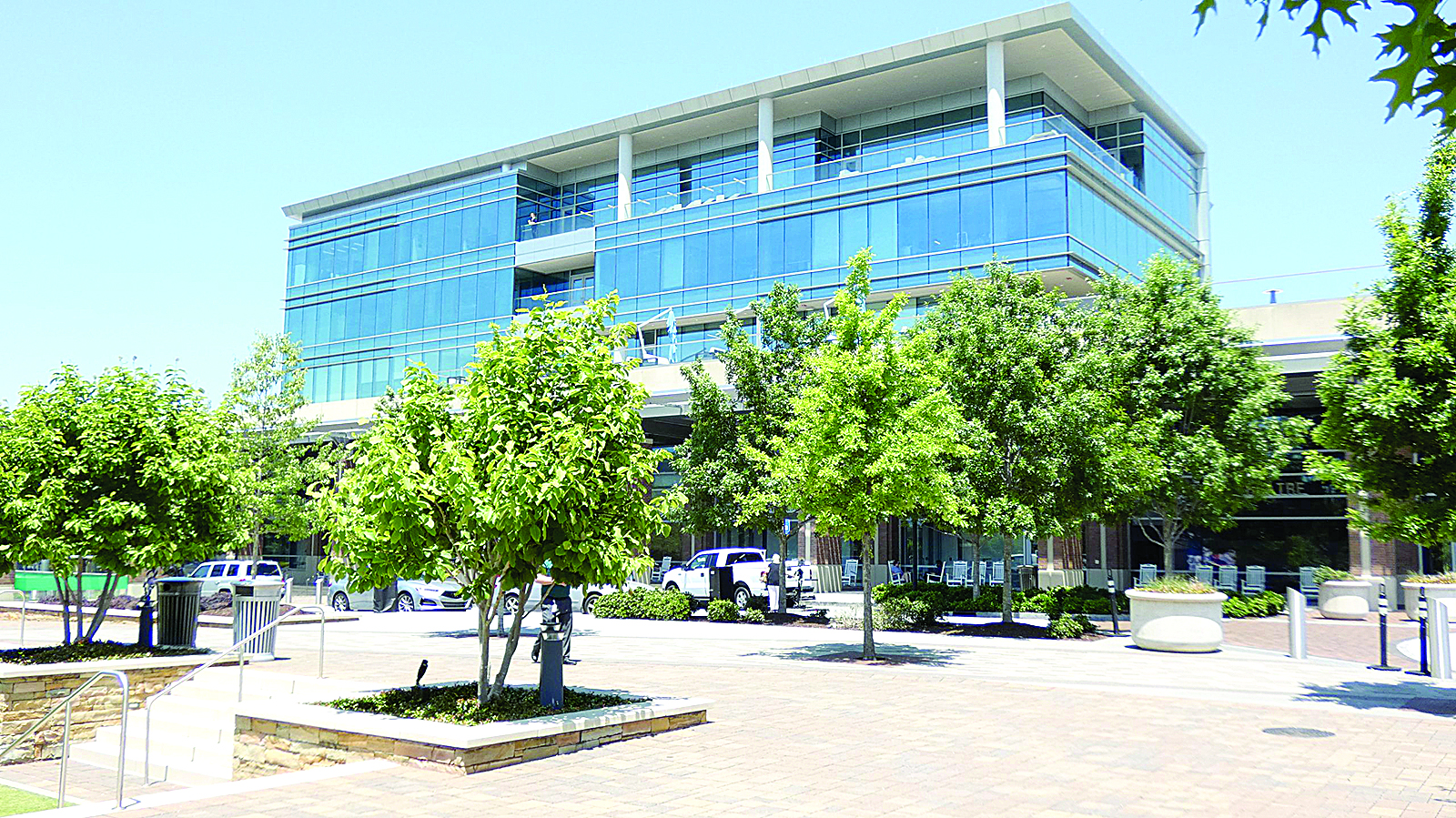 Current council members reminisce on 20 years of cityhood