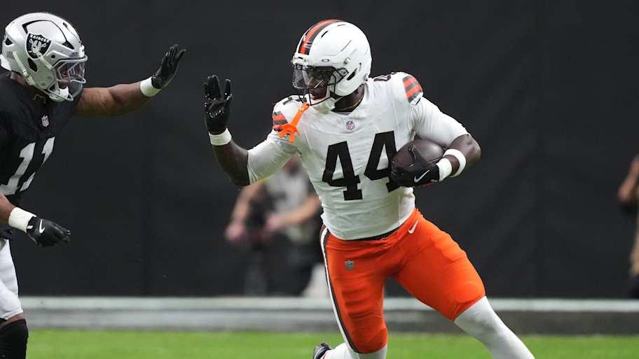 Fantasy football week 15 start 'em sit 'em: Tyler Warren vs Harold ...