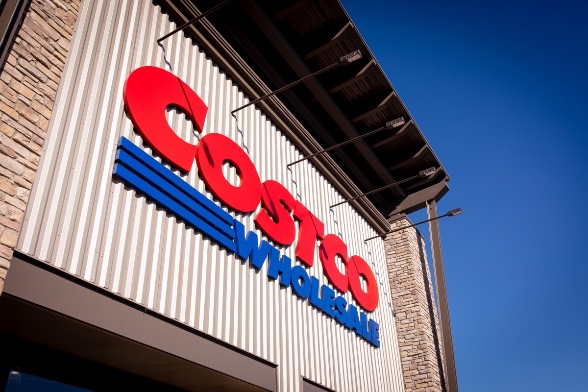 Move over, minimalism: Shoppers are obsessed with this black-and-gold ...