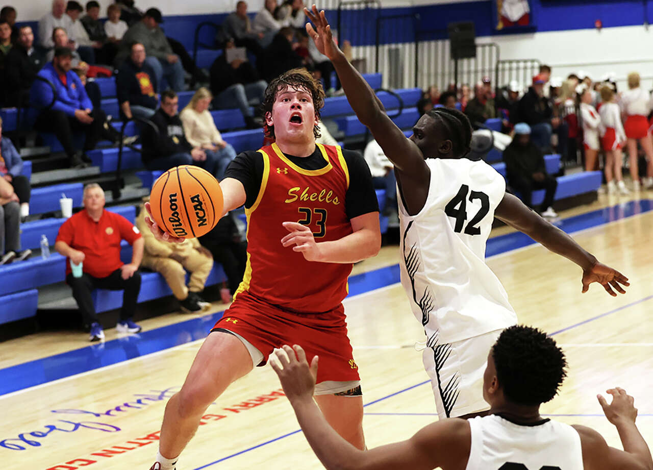 Roxana's Sean Maberry sets 'example for what it means to be a Shell'