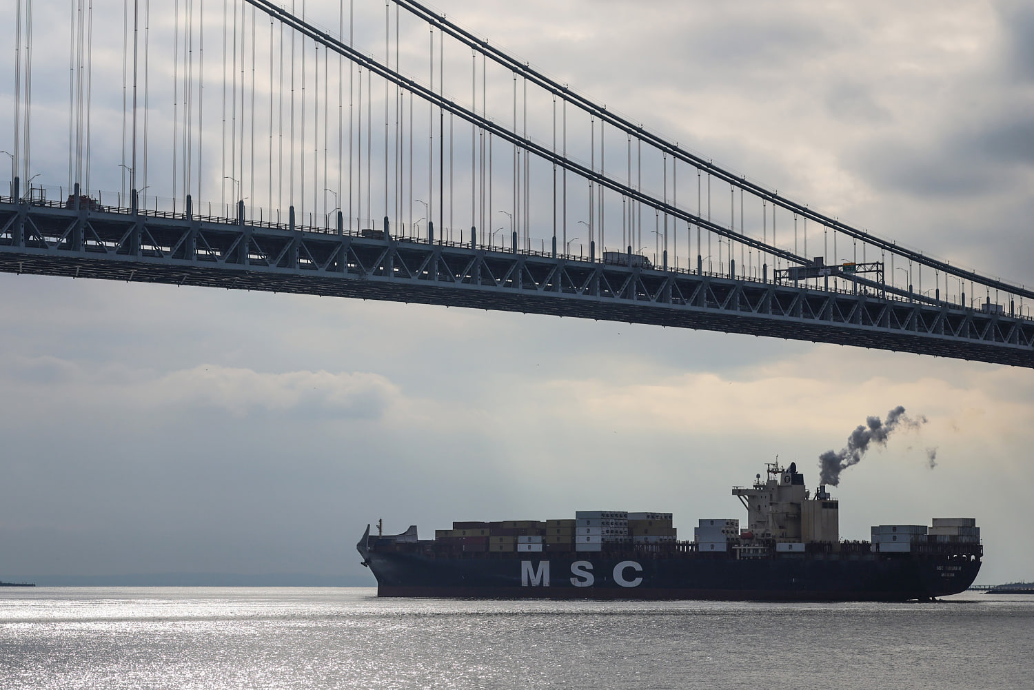 Monthly tariff revenue falls for the first time since Trump's April ...