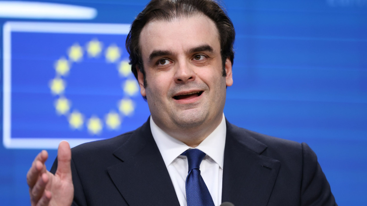 Politico: Από το Grexit στην προεδρία του Eurogroup: Η ιστορία της ...
