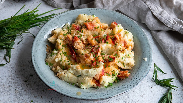 28 steakhouse sides you can make at home