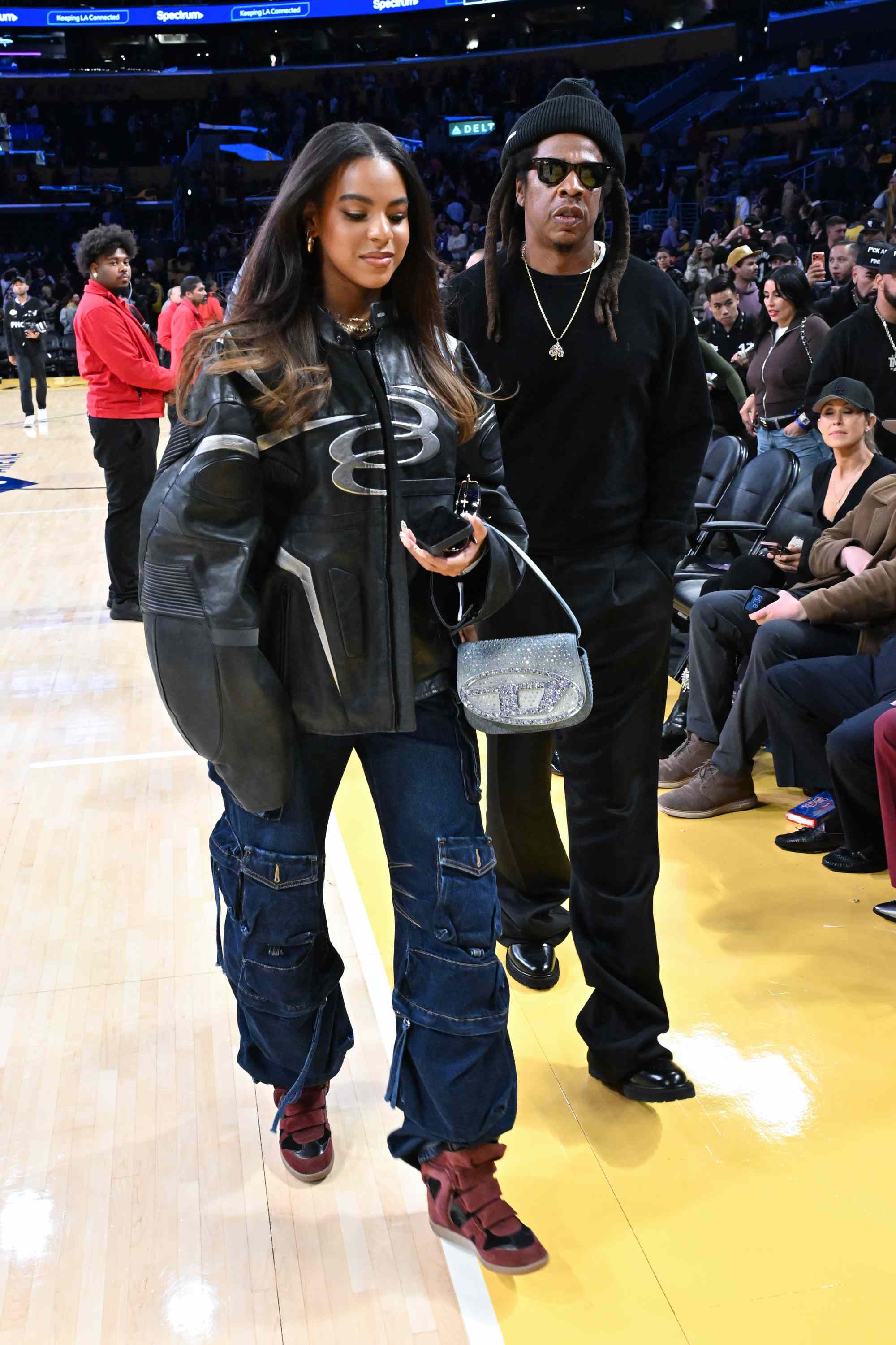 Blue Ivy Carter, 13, looks identical to mom Beyoncé while rewearing her ...