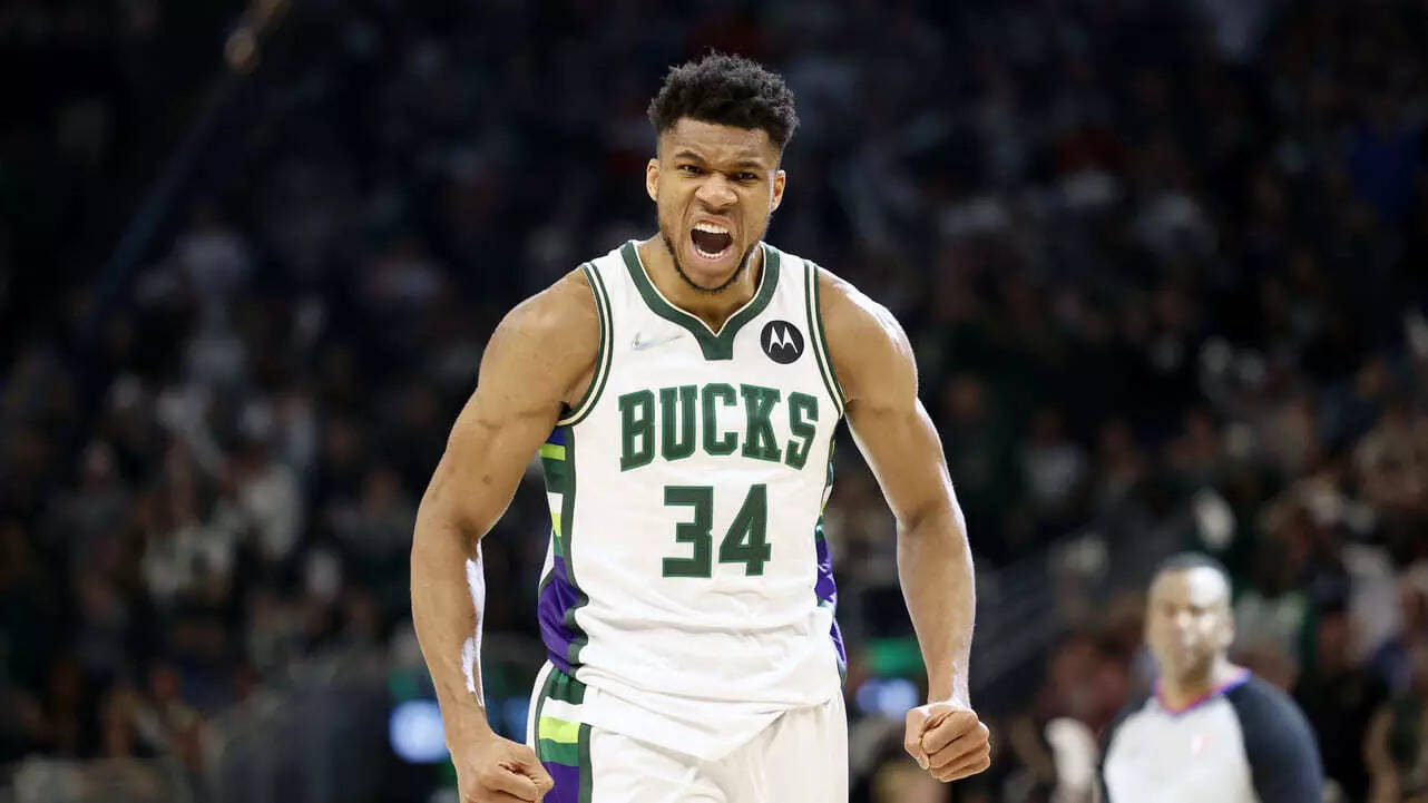 Is Giannis Antetokounmpo playing tonight vs the Boston Celtics? Latest ...