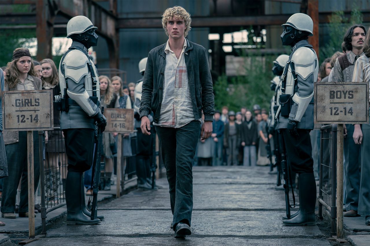 Jennifer Lawrence and Josh Hutcherson to reprise "Hunger Games" roles ...