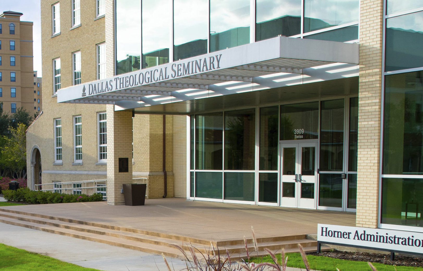 Dallas Theological Seminary launches Arabic-language degree program to ...