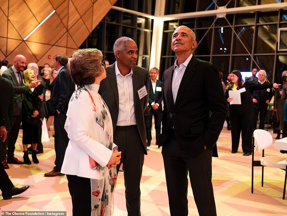 Inside Obama's presidential library as they give public first look