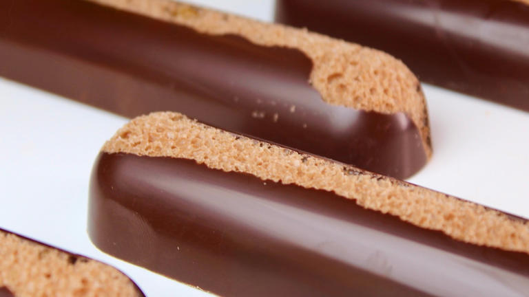 El mejor turrón de 2025 está en Barcelona y se inspira en una de las ...