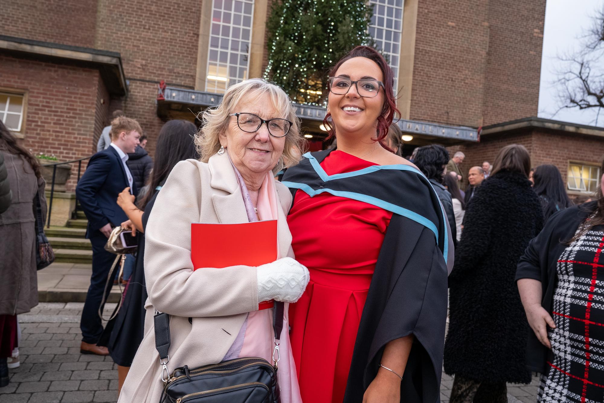 40 success-filled photos from Wednesday’s winter graduations at Queen’s ...