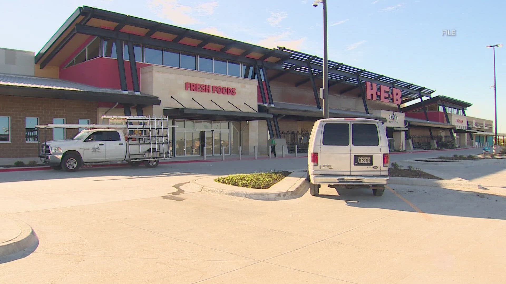 Dallas' first H-E-B plans move forward with City Council vote