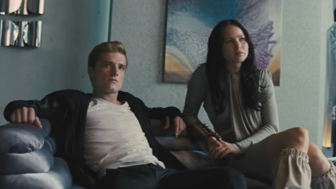 Fans are losing it over Jennifer Lawrence and Josh Hutcherson returning ...