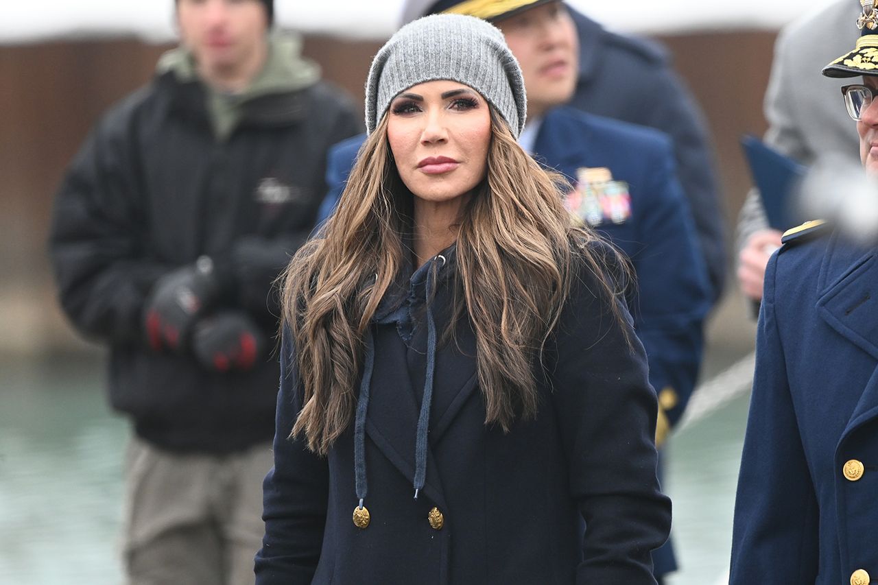 ICE agent captured in video asking woman following him 'Have y'all not ...