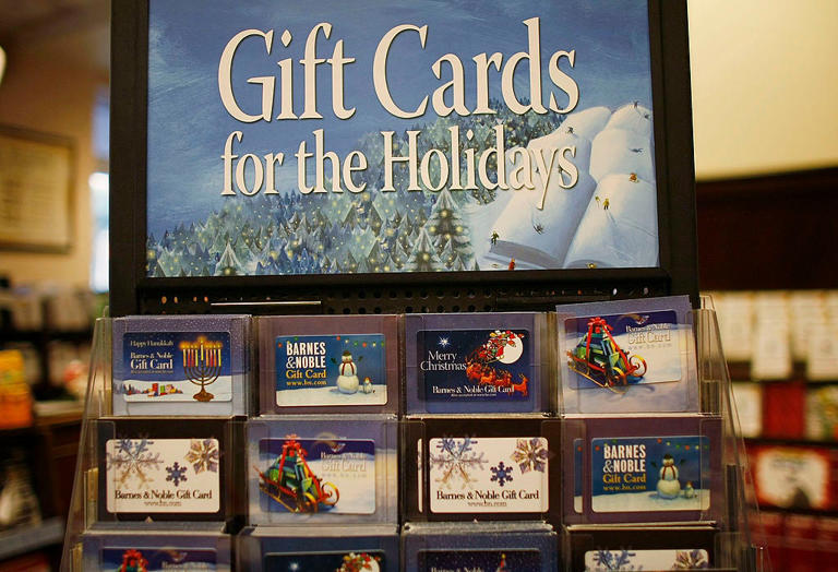Three banks where you can redeem credit card rewards for gift cards