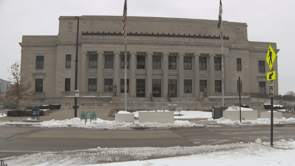 Linn County prosecutors push to strengthen Iowa laws on groping and ...