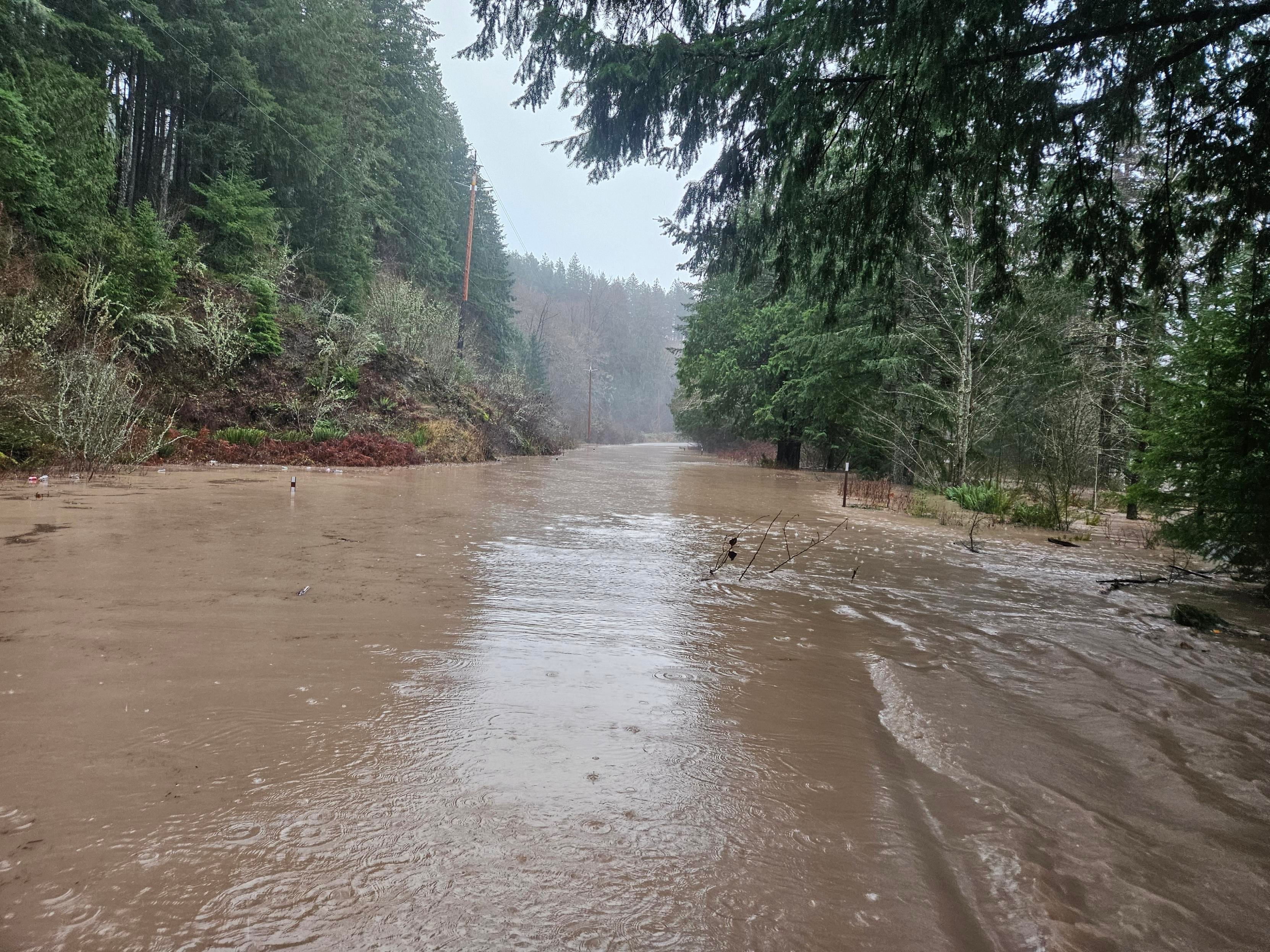 13 western WA rivers at dangerous flood phase 3, 4