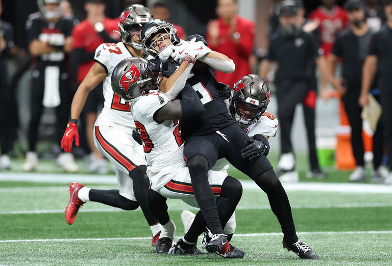 Thursday night football: Buccaneers vs. Falcons