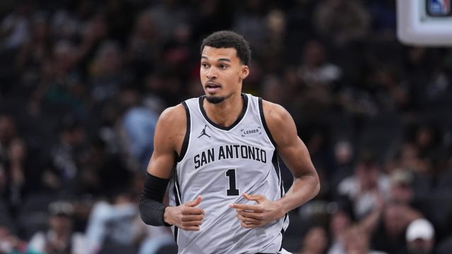 Grizzlies’ Zach Edey to miss four weeks with ankle injury