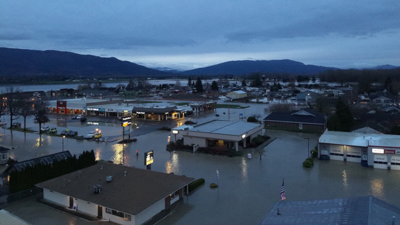 Live updates: Evacuations, major river flooding across western WA