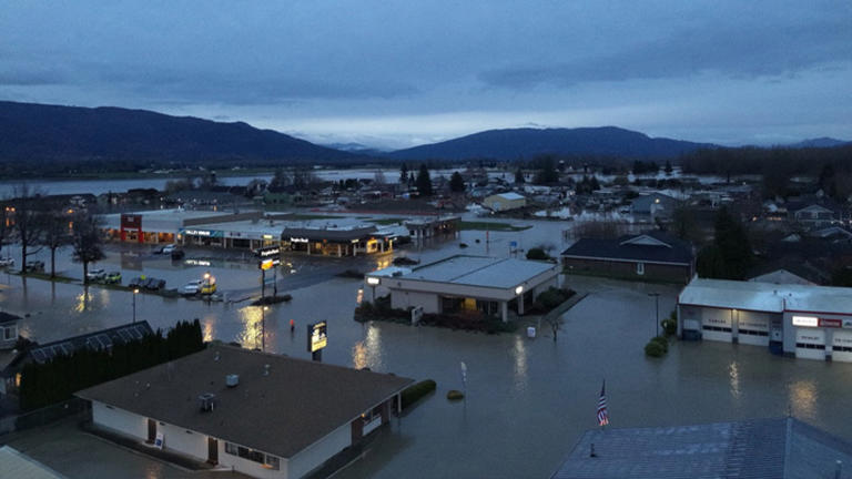 Live updates: Evacuations, major river flooding across western WA