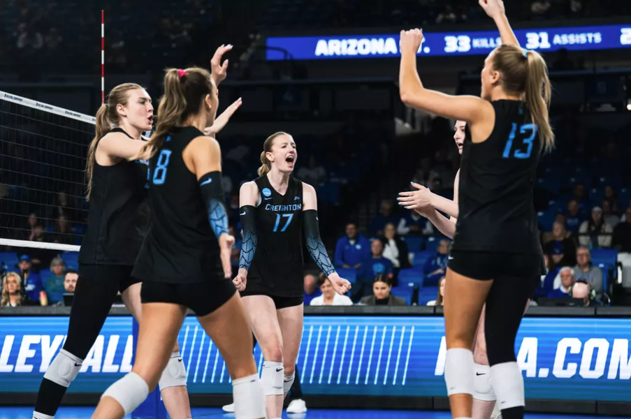 Creighton volleyball wins 23rd straight match, advances to the Elite Eight