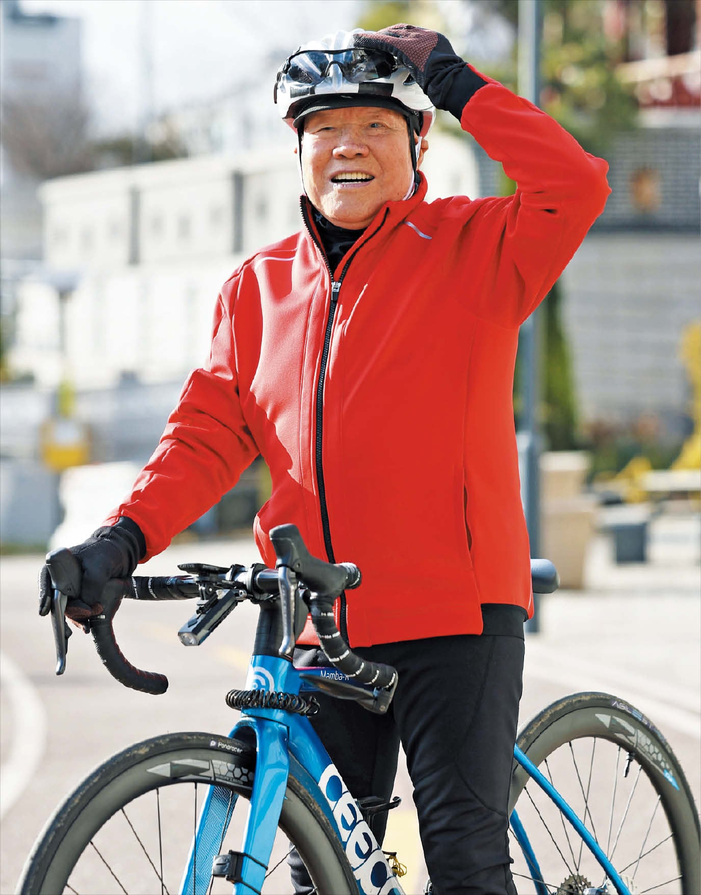 100-year-old cyclist pedals 50 km round trip with ease