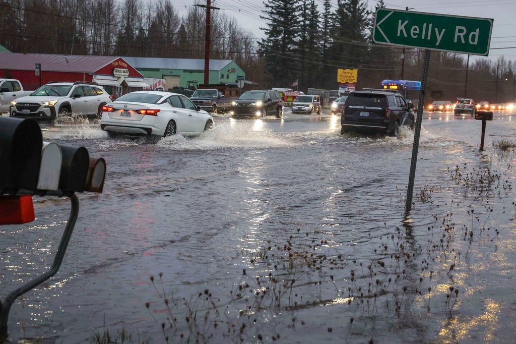 Washington State declares emergency as 100,000 people displaced due to ...