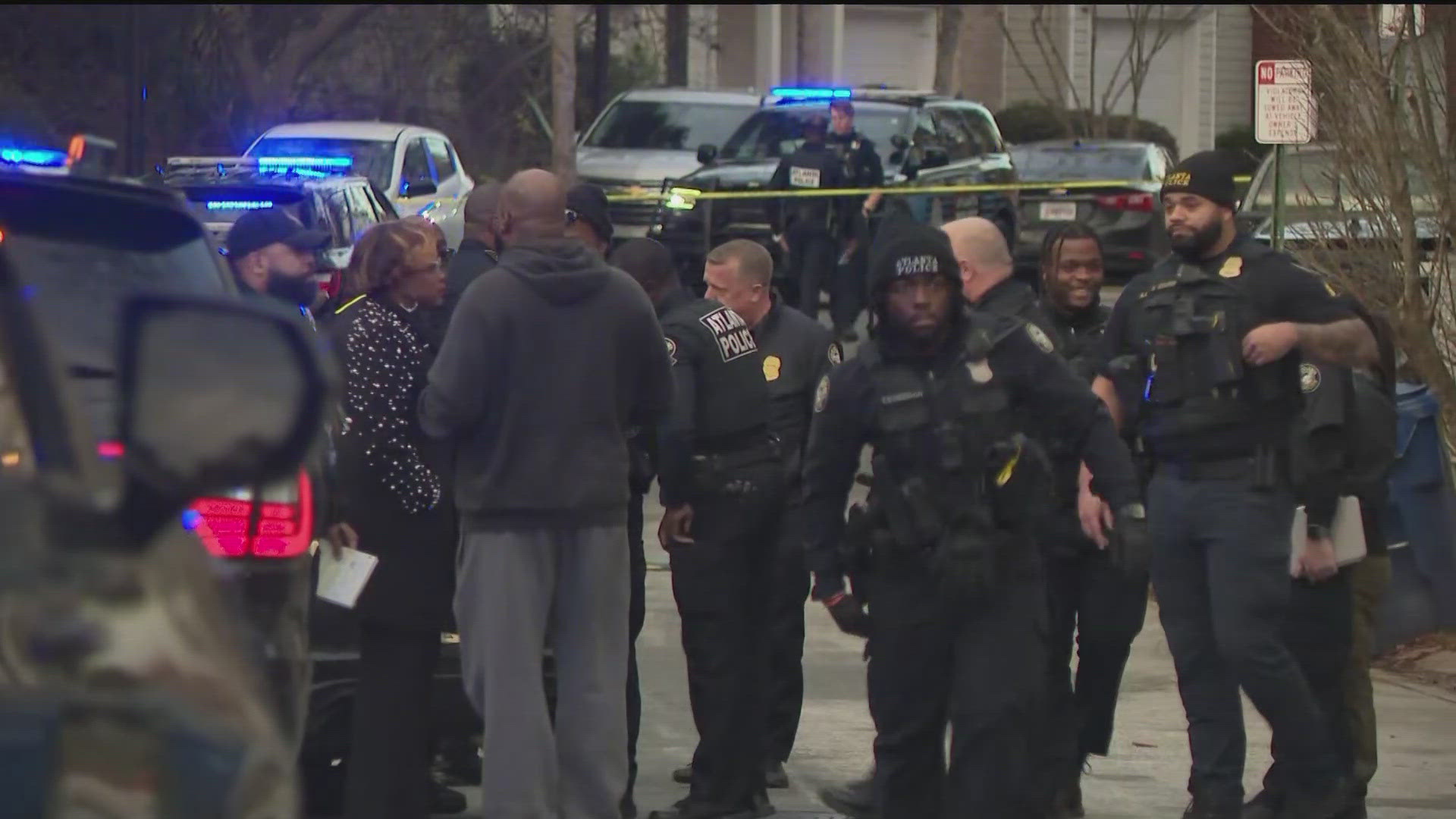 Large police response at apartment complex in Atlanta