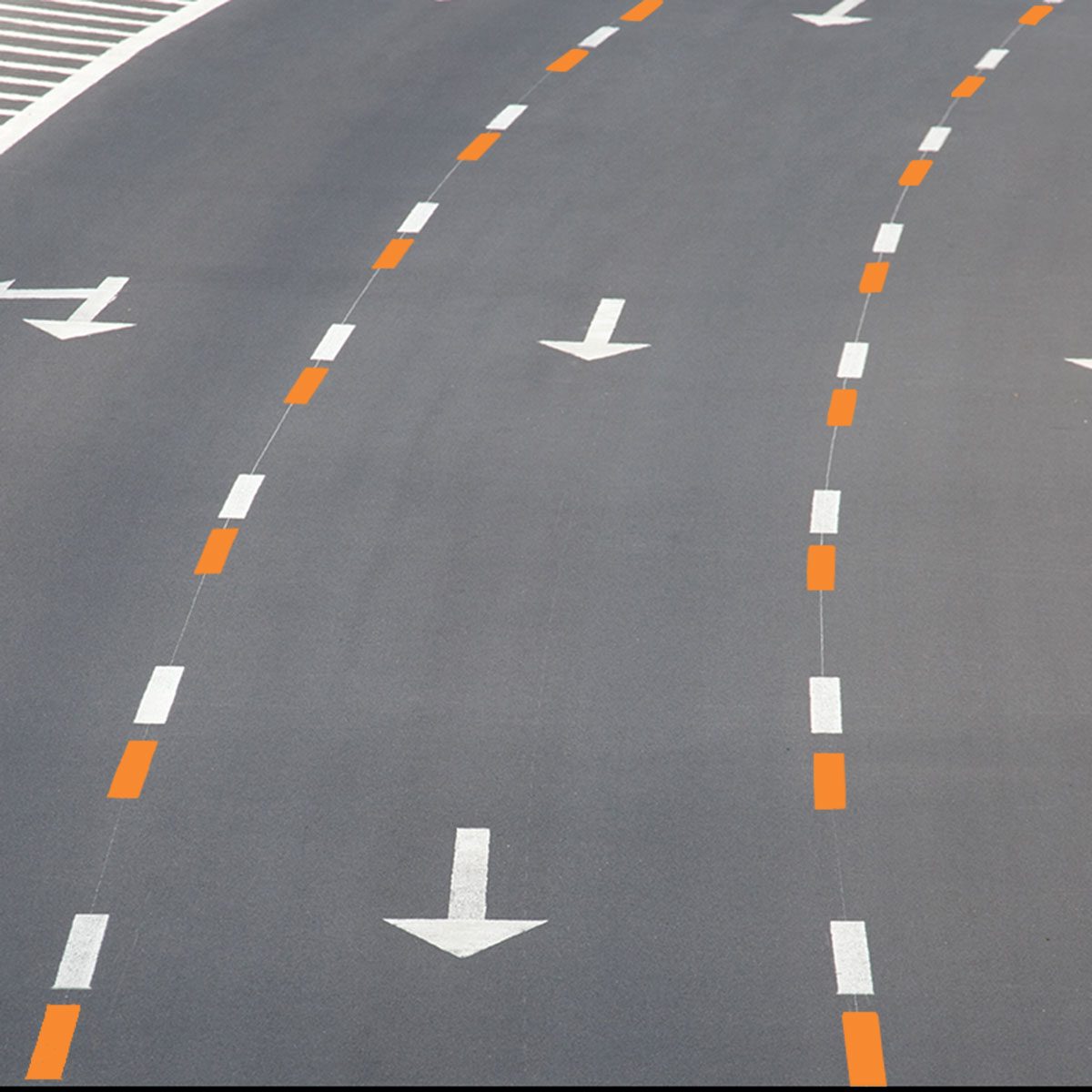 Here’s what it means if you see orange lines on the highway