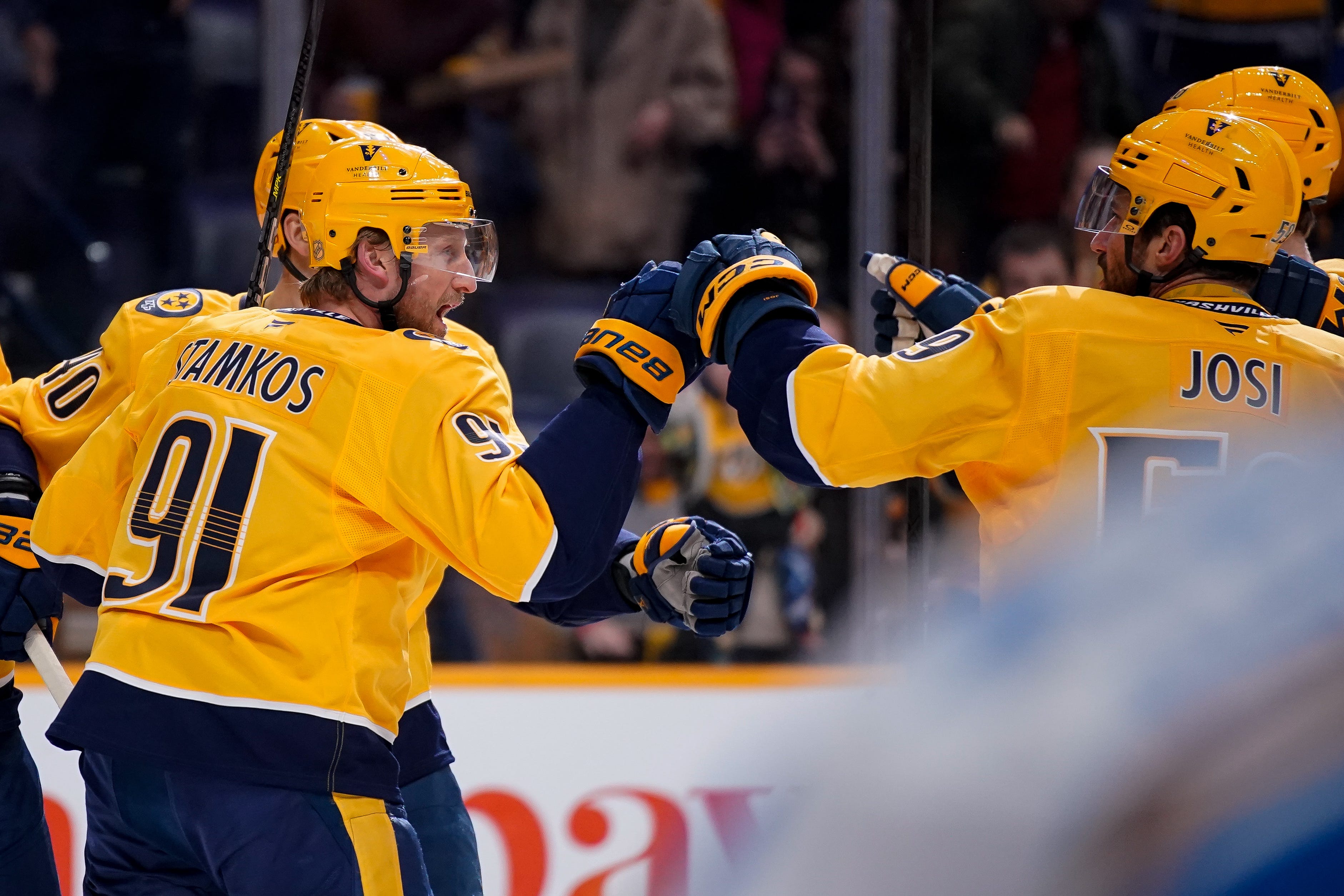 Nashville Predators' Steven Stamkos scores 600th career goal in Vegas