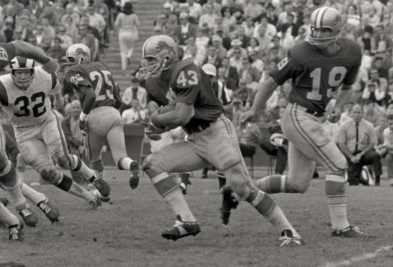 Dave Kopay, NFL’s first gay player, came out 50 years ago today. 'Huge ...