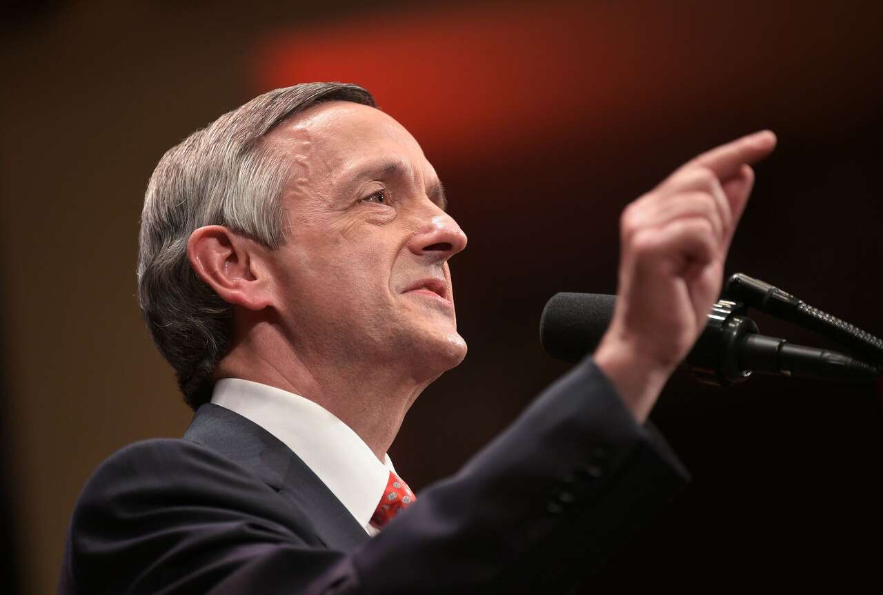Dallas megachurch pastor rails against IRS during religious liberty hearing