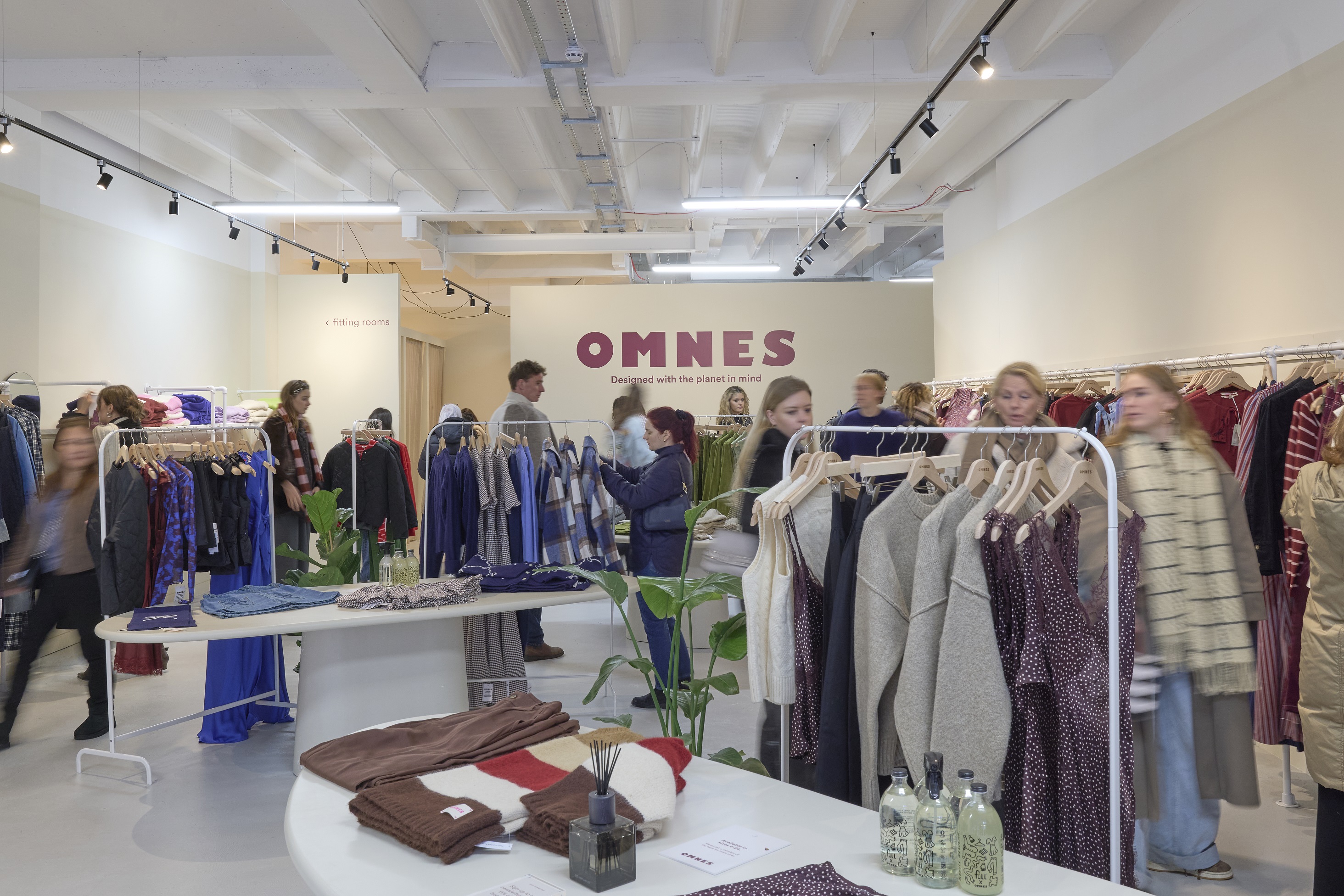 The 'viral' women's clothing brand that's come to Scotland for the ...