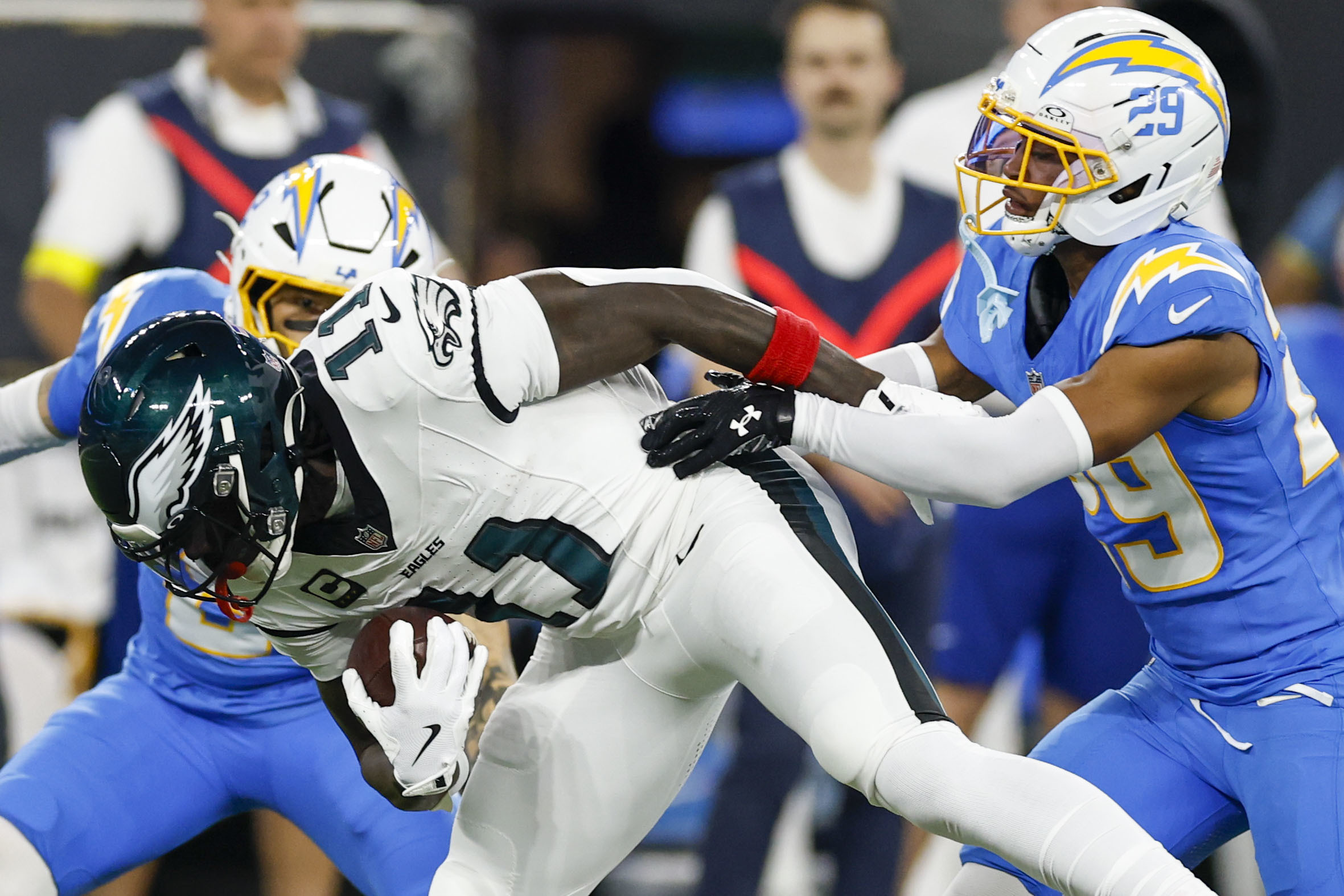 Eagles still big favorites vs. Raiders; plus, Week 15 odds for Jalen ...