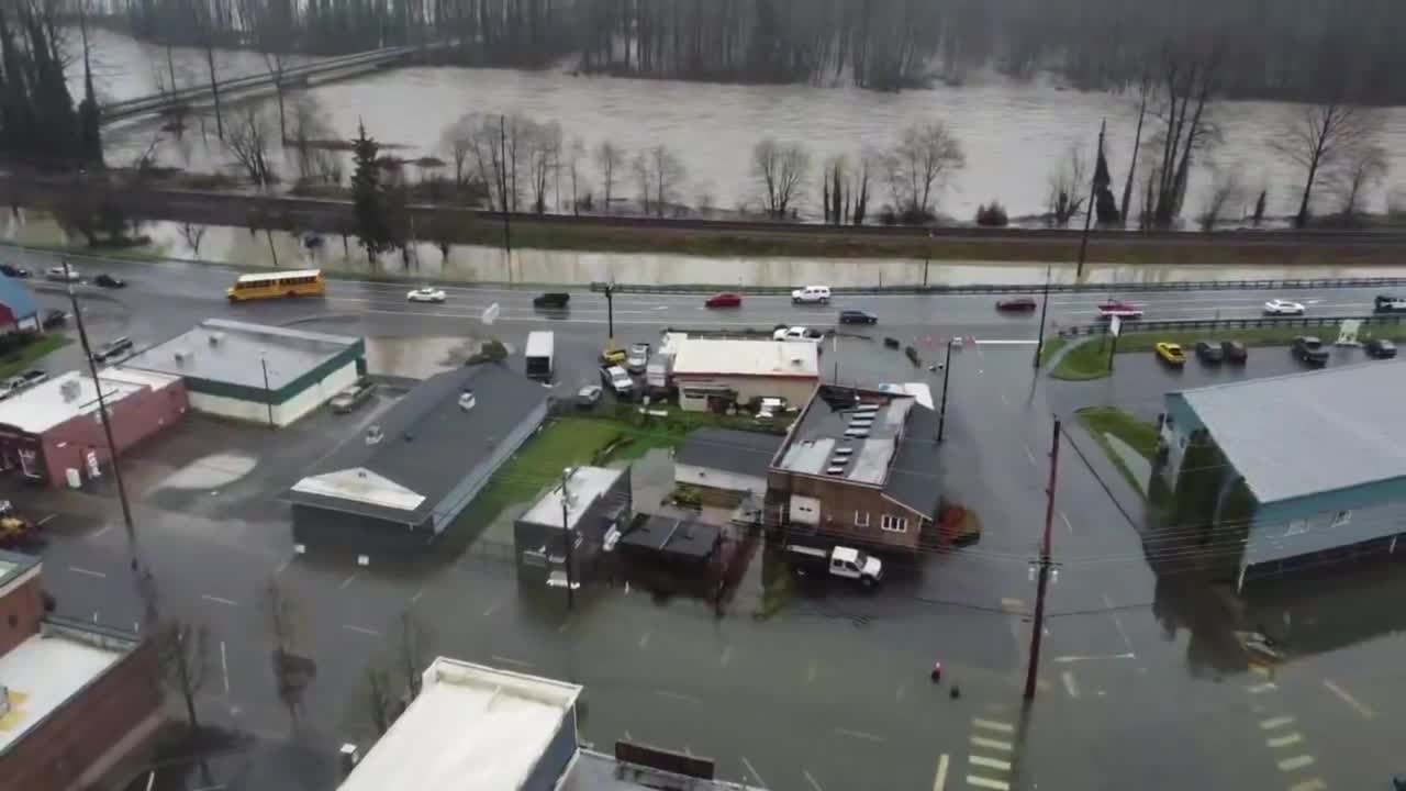 Drone captures widespread flooding in Sultan, Washington, USA