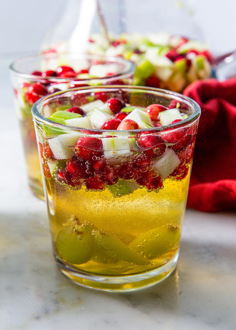 33 Christmas party punches that can serve your whole holiday crowd