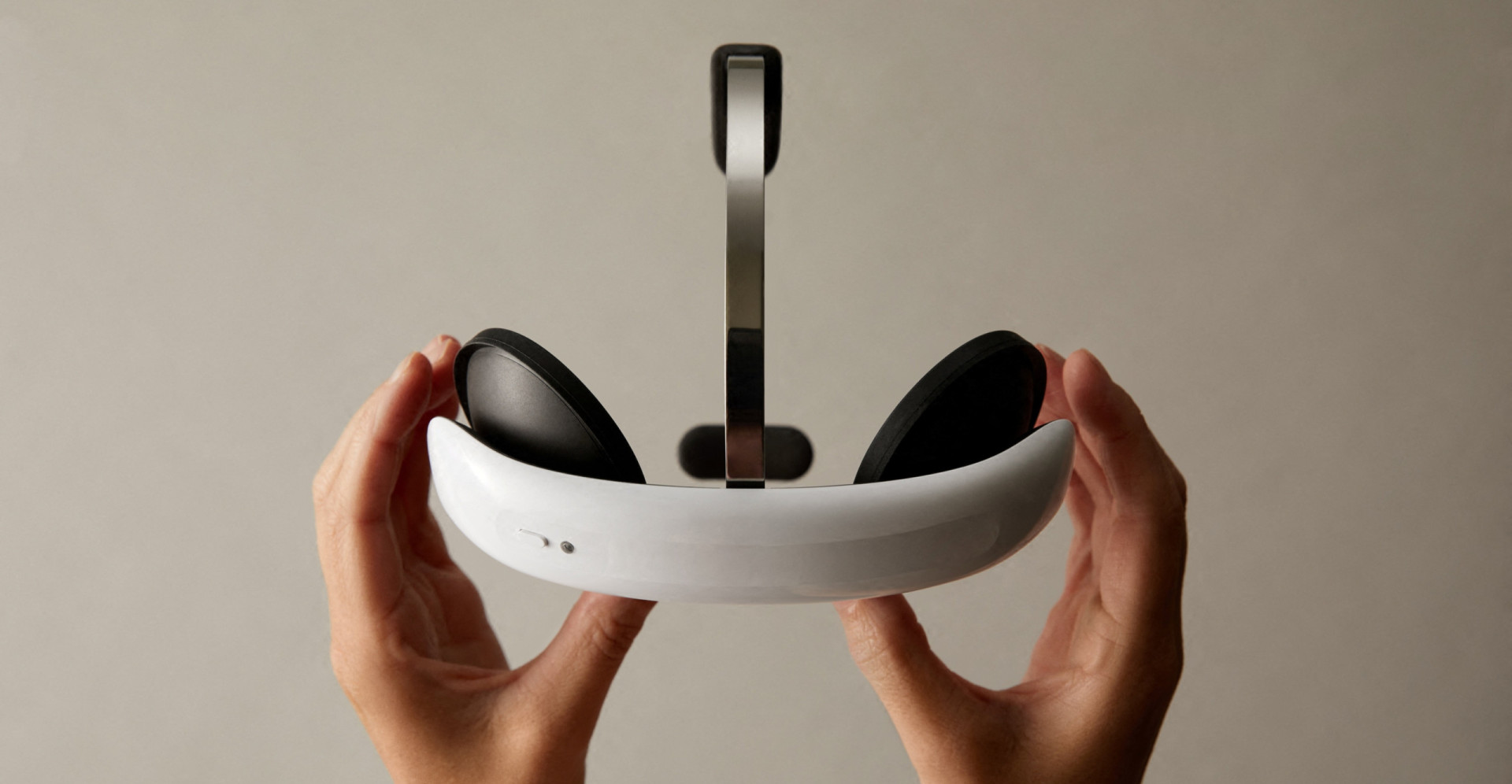 US approves first brain-stimulation device to treat depression at home