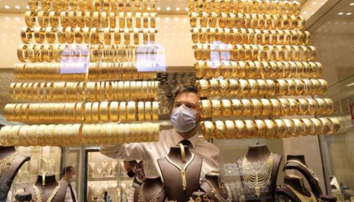 Gold edges higher to Rs 1,32,599 per 10 grams, silver slips after ...