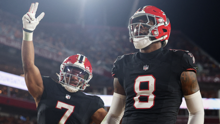 Pitts hat-trick helps Falcons fight back to upset Bucs