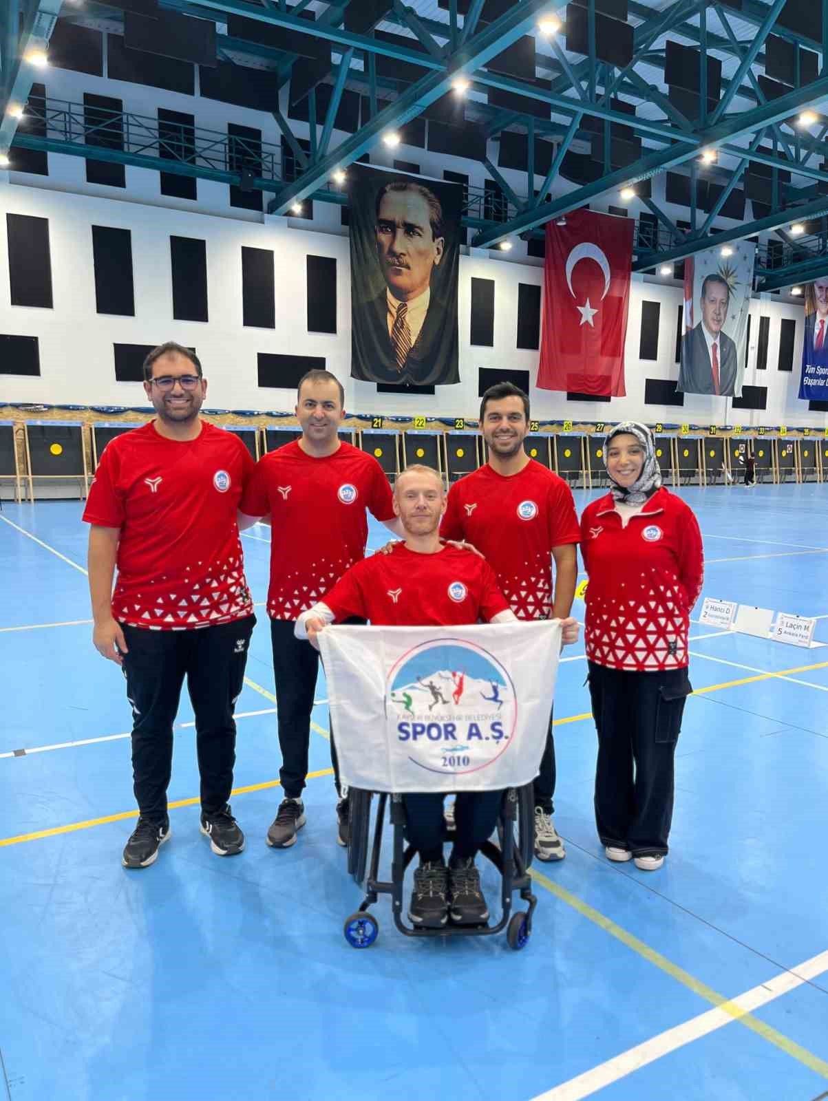 Kayseri’den Paralimpik Okçuluk Milli Takımı’na iki sporcu