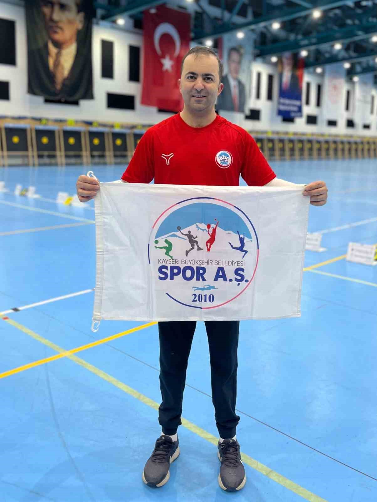 Kayseri’den Paralimpik Okçuluk Milli Takımı’na iki sporcu