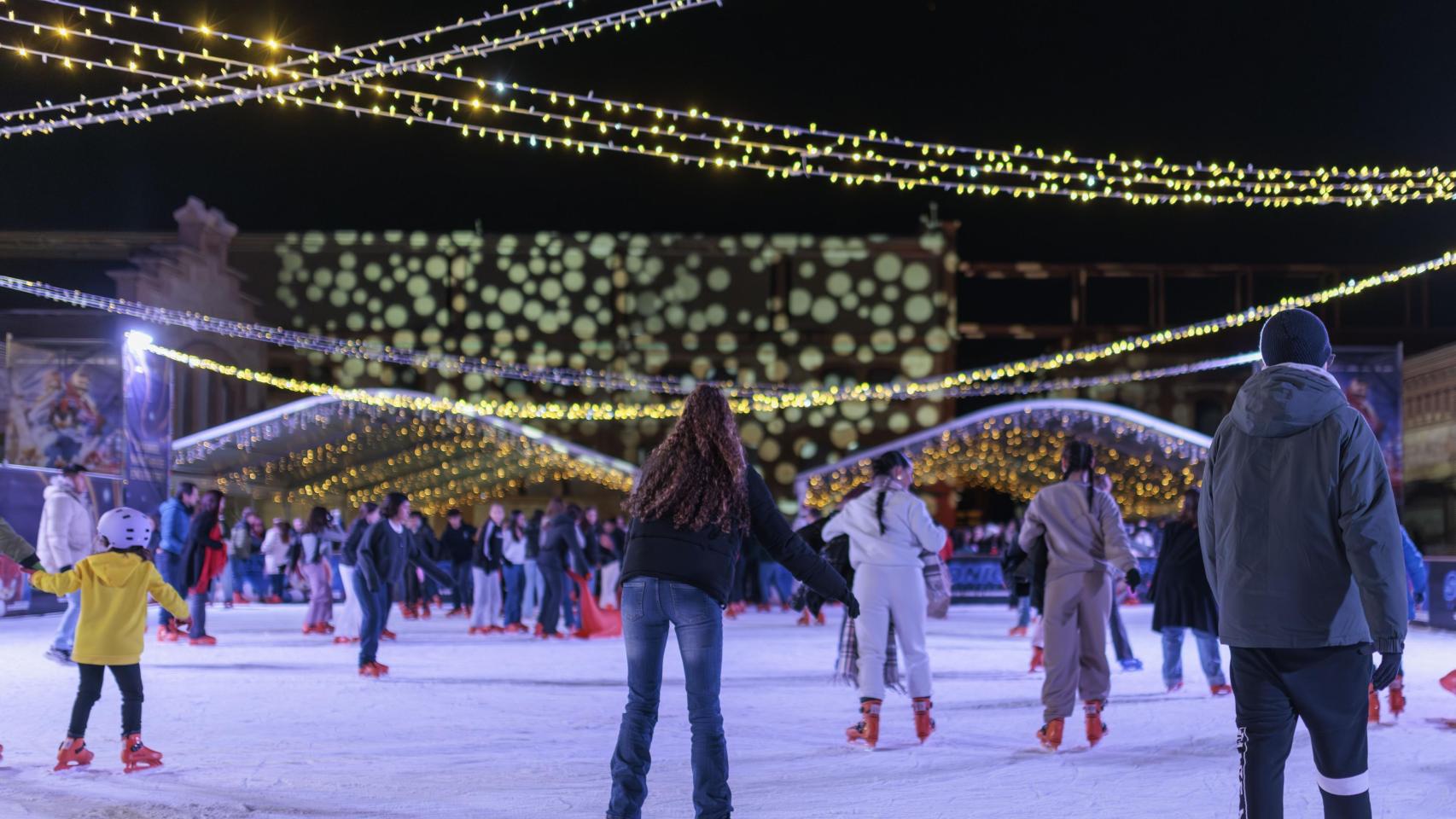 De las pistas de hielo de Madrid al rosa de TOUS en Sevilla: los planes ...