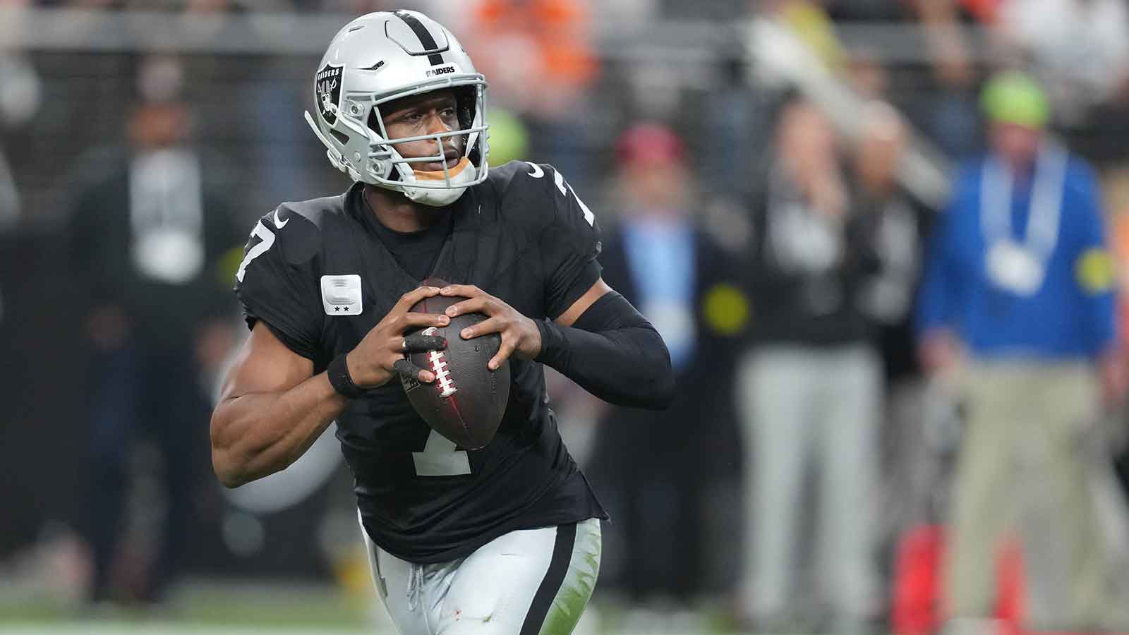 It 'will be hard' for Raiders' Geno Smith to play through ankle injury ...