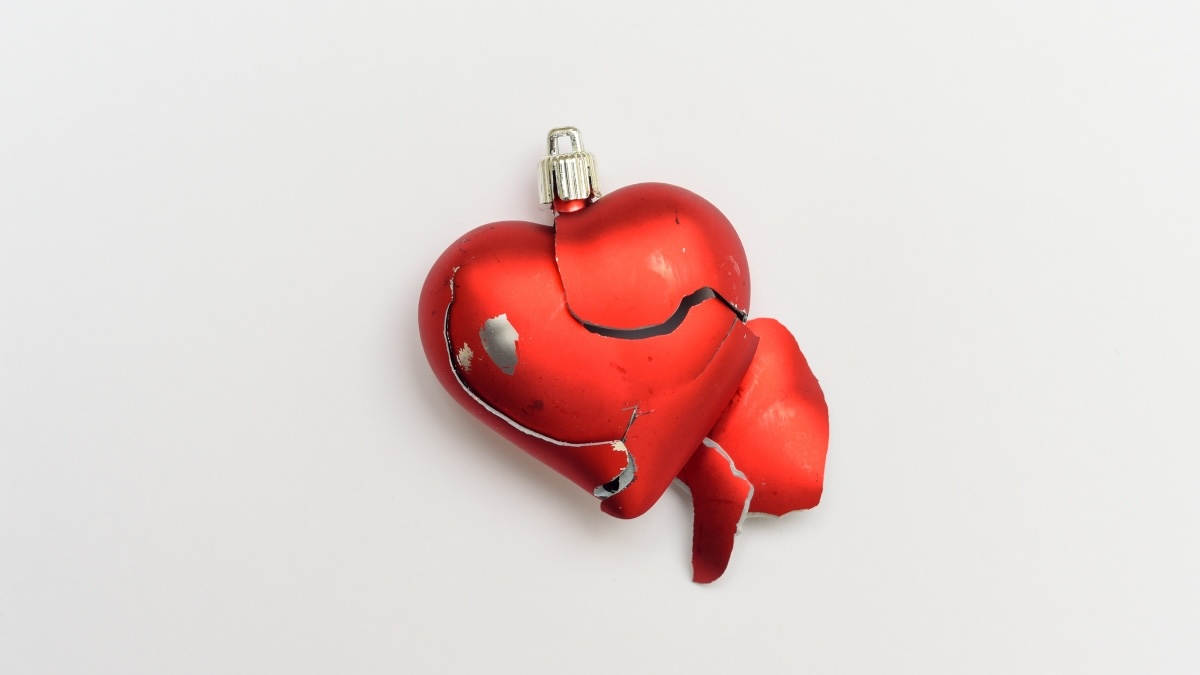 This common holiday syndrome can mimic a heart attack