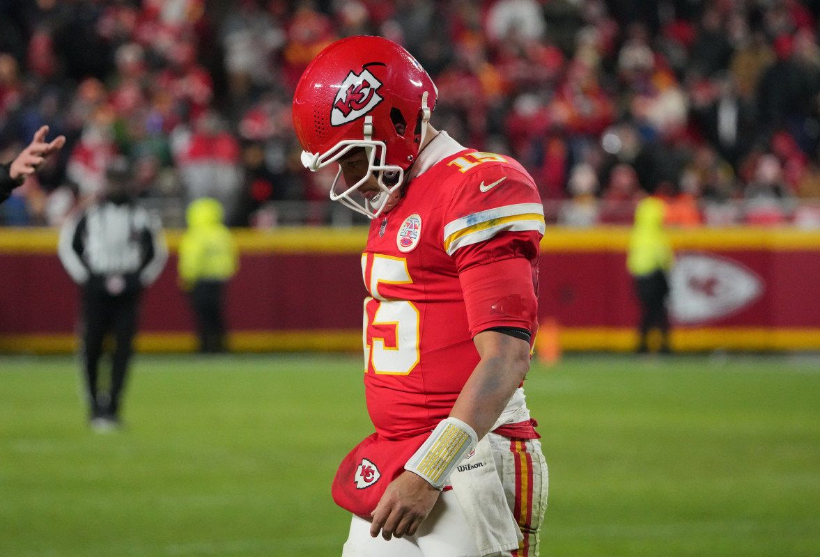 Chiefs sign quarterback after losing Patrick Mahomes for remainder of ...