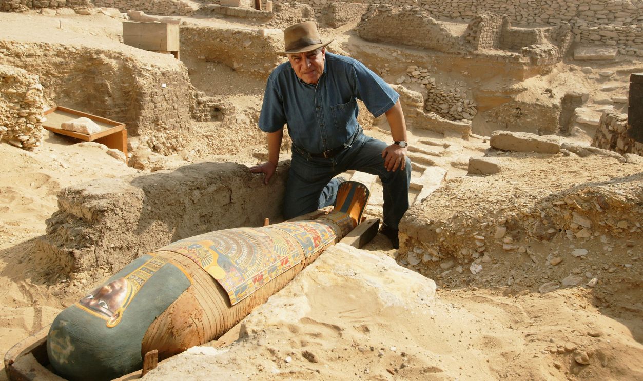 While scanning of the Pyramid of Khafre using muon tomography ...