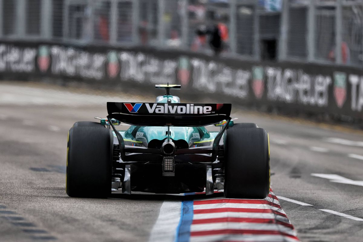 Adrian Newey's 2026 Formula 1 car is fired up for the first time!