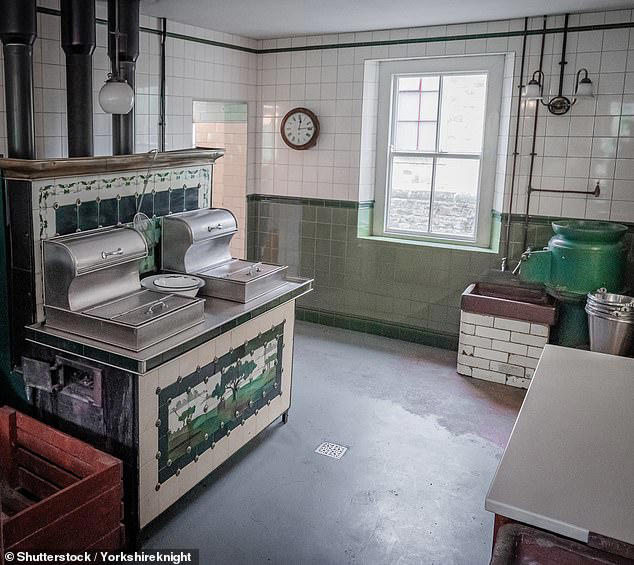 The British fish and chip shop 'trapped in time' that still uses coal ...