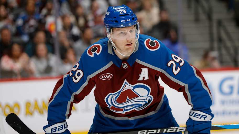 MacKinnon sets new Colorado Avalanche mark